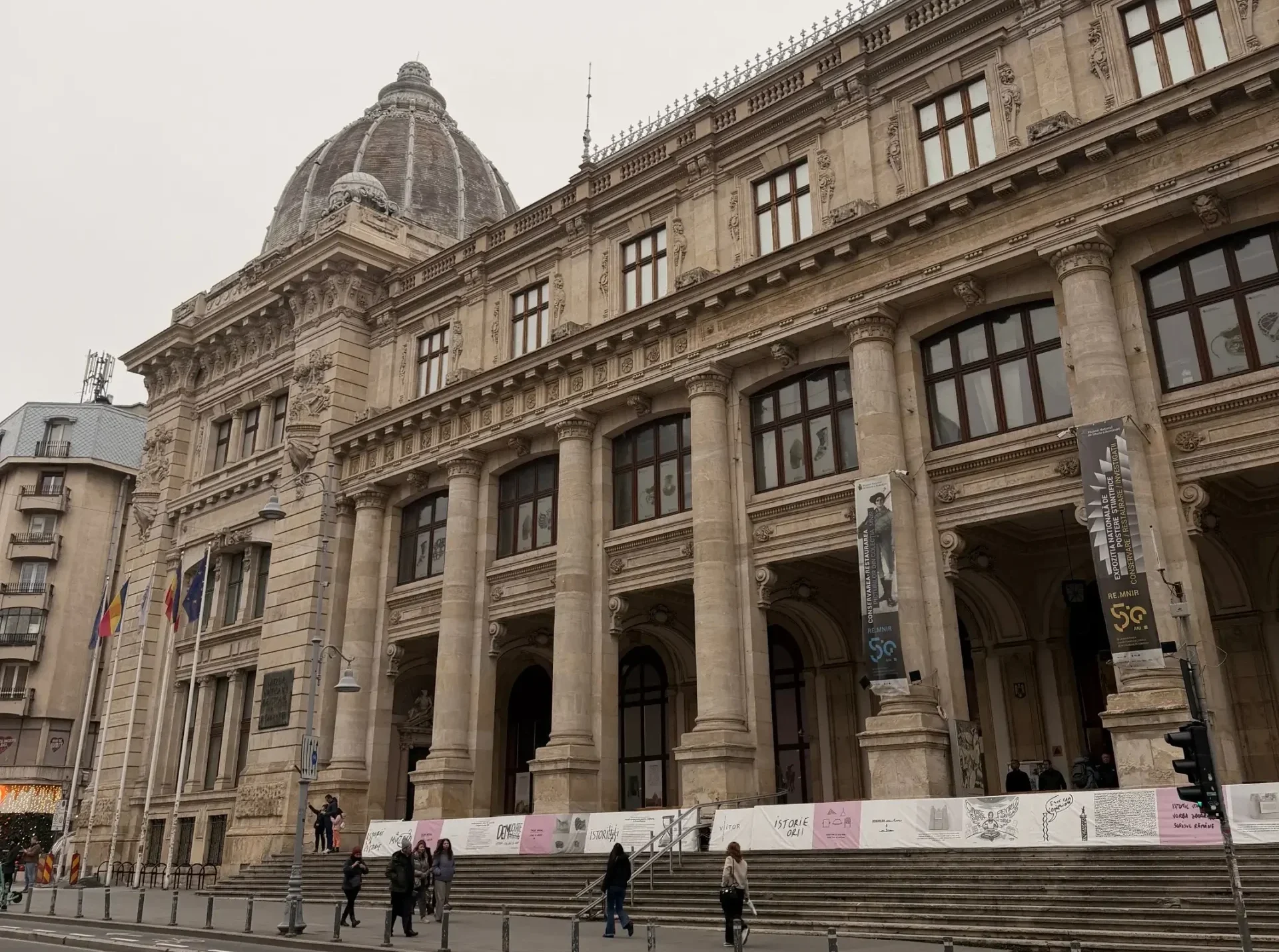 Top 5 muzee din București - un clasament rapid pentru oamenii ocupați ...